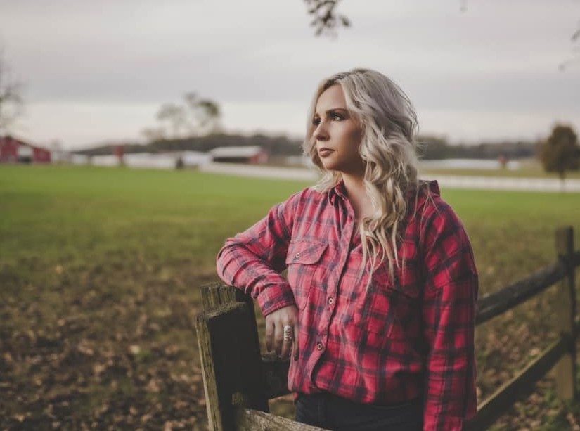 Tennessee Singer Wins NCBA’s National Anthem Contest | Drovers