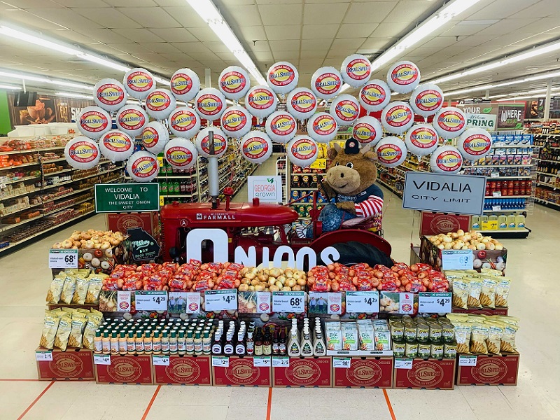 Shuman Farms unveils renovated packing facility, big messaging to ...