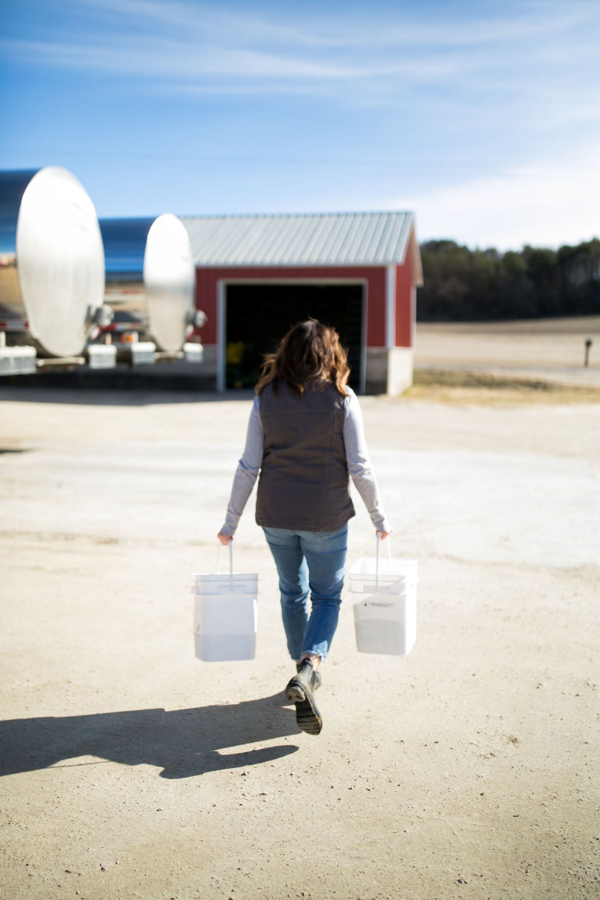Modern-day Farm Chick’s Social Media Journey Began with a Talk to ...