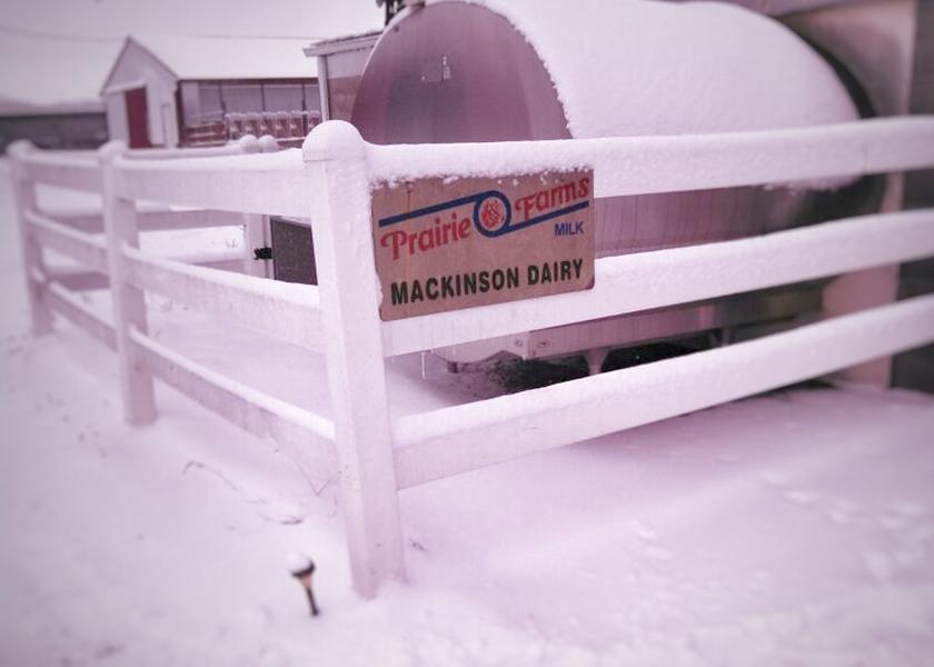 No Snow Days: Illinois Dairy Farmer Prepares for Winter Storm | Dairy Herd